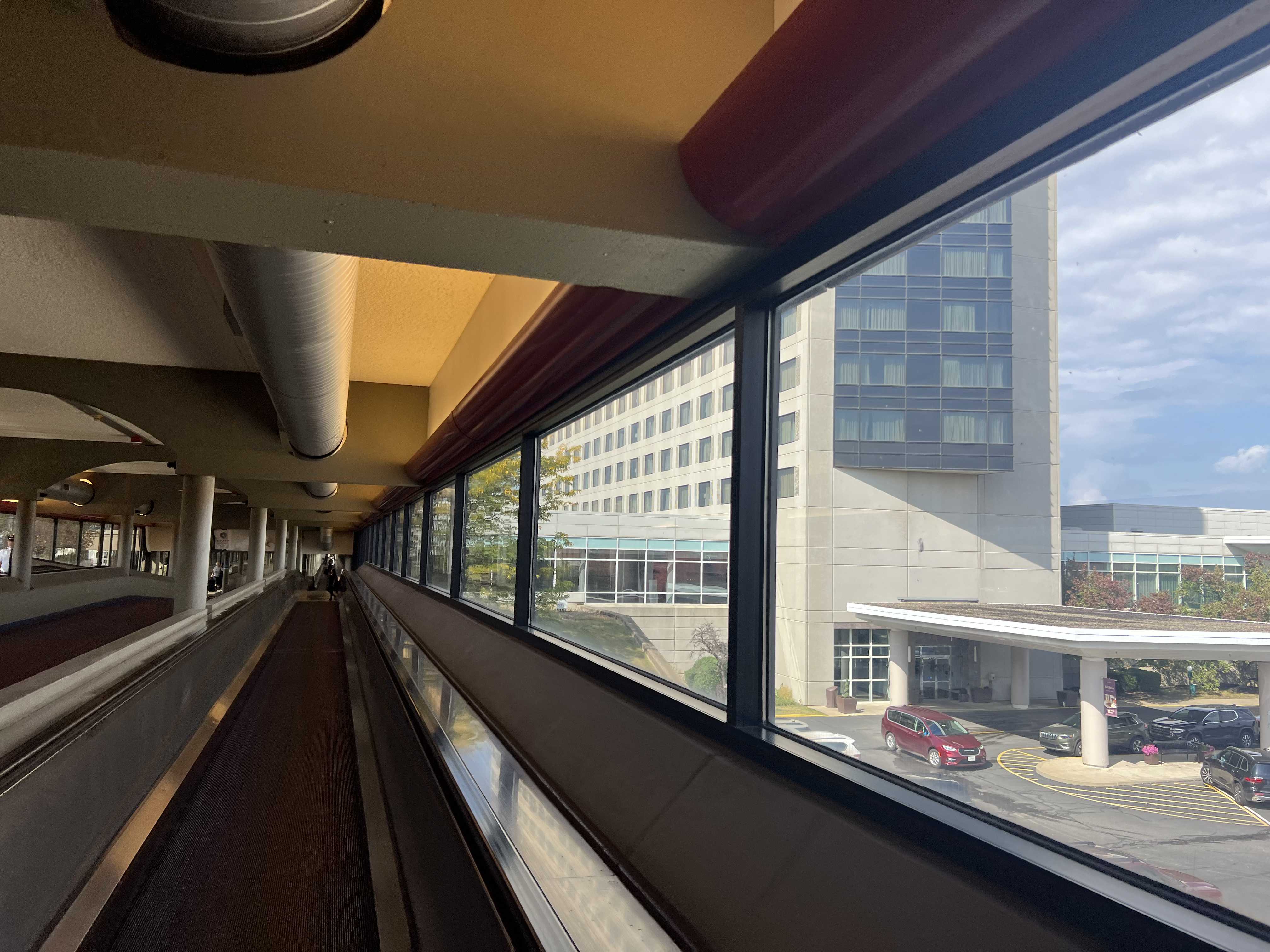 Review: Hyatt Regency Pittsburgh Airport – Empty Nester Miles